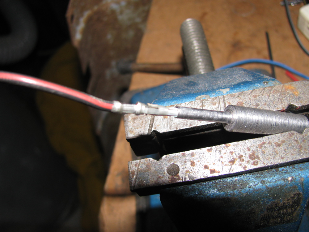 Multi-prong connector tool | shooftie